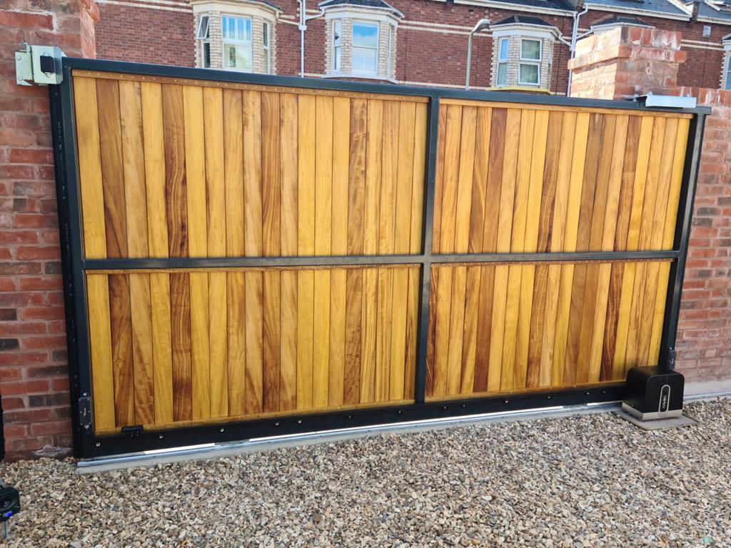 Automated Gates Gallery – Garage Door and Automation